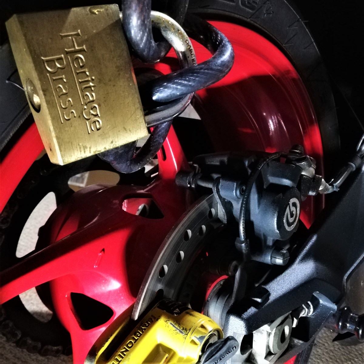 Best Motorcycle Security – How to keep your motorcycle safe – Smart ...